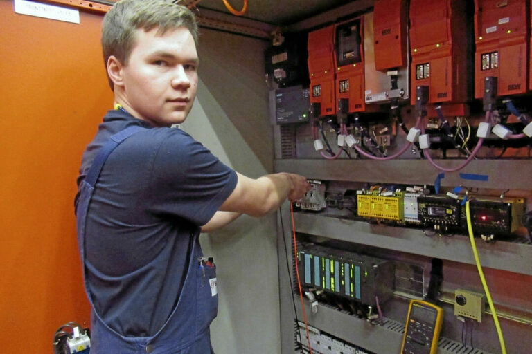 Elektroniker:in für Betriebstechnik › Azubi in DAN